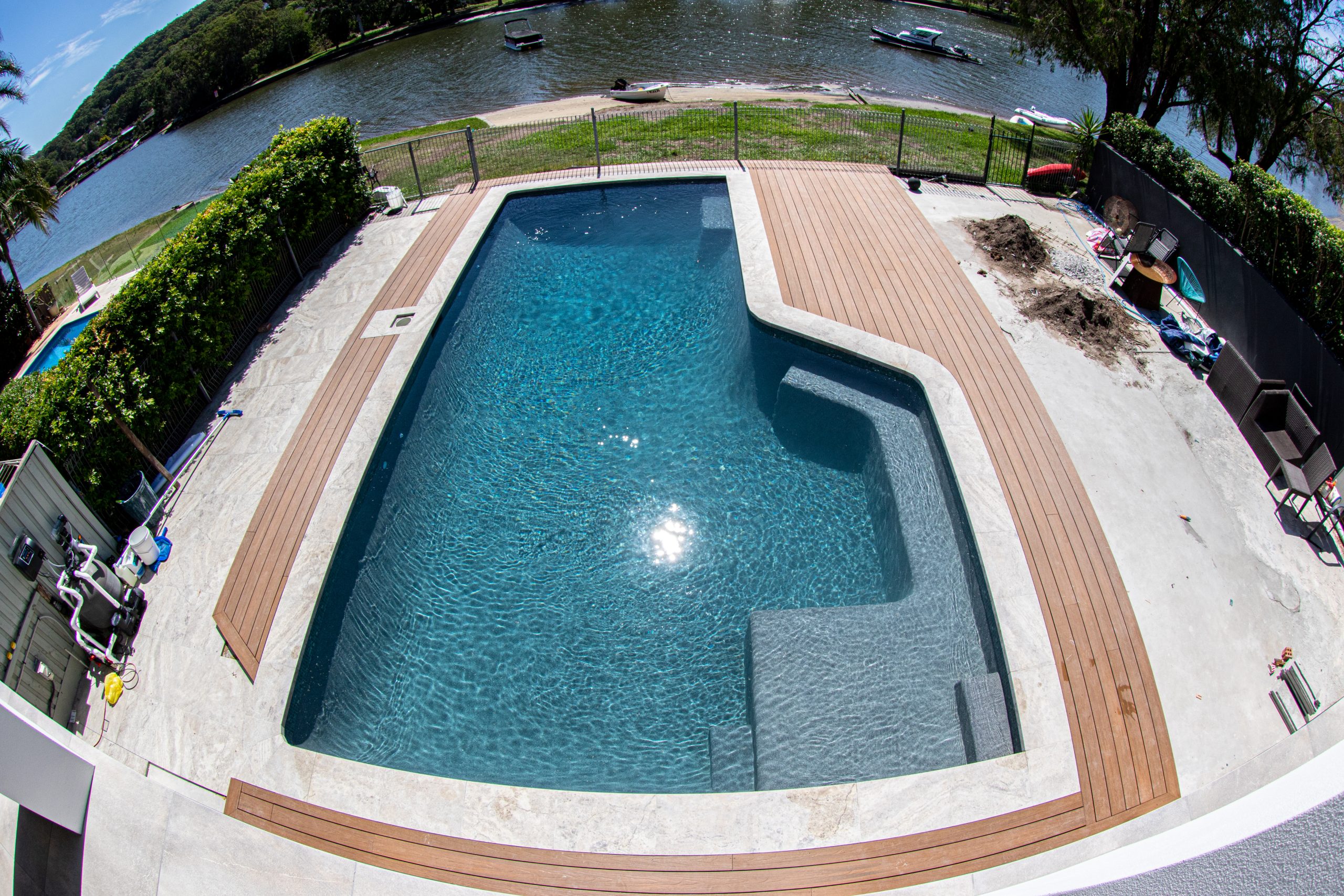 Bad Pool Tiling, Pool Renovation Sutherland Shire | Improvement Pools